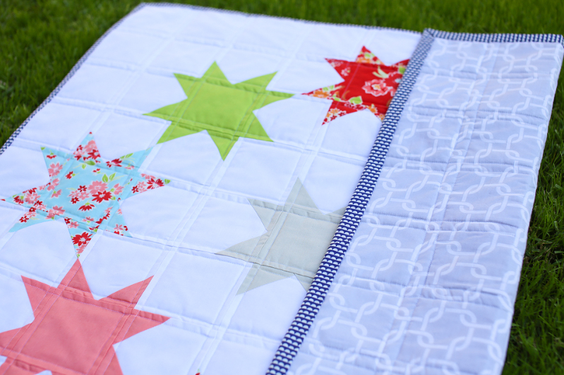Circle of Stars Quilt » Loganberry Handmade